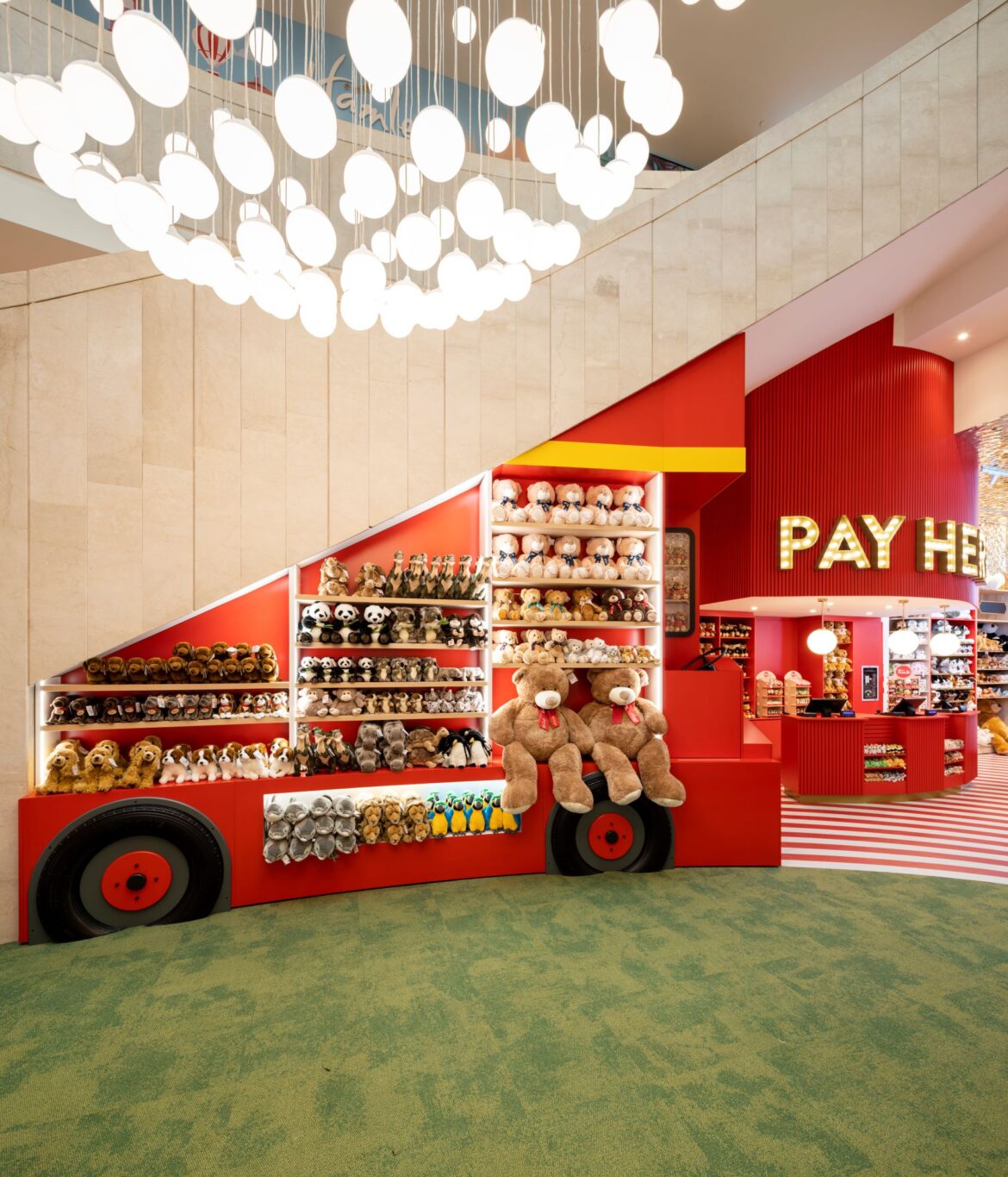 Italy / England / India - Hamleys opens Milan Flagship Store In Partnership with Giochi Preziosi ...